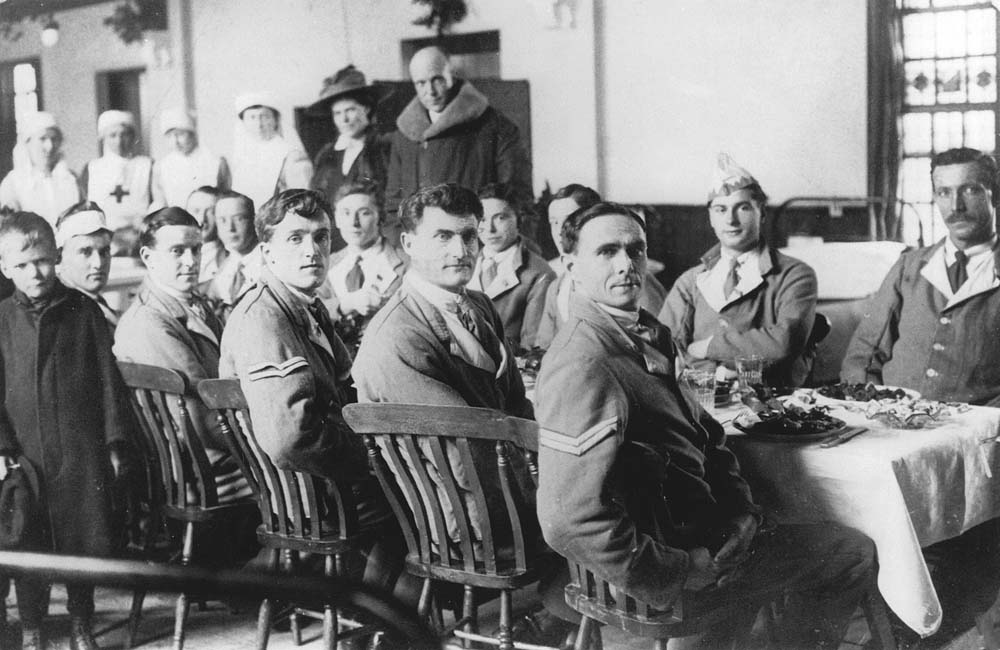 1918 - the 'Peace Christmas': with results of war still evident ...